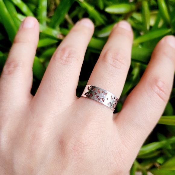 Jewelry | New Classic Silver Simple Floral Cutout Ring Band Toe Ring ...